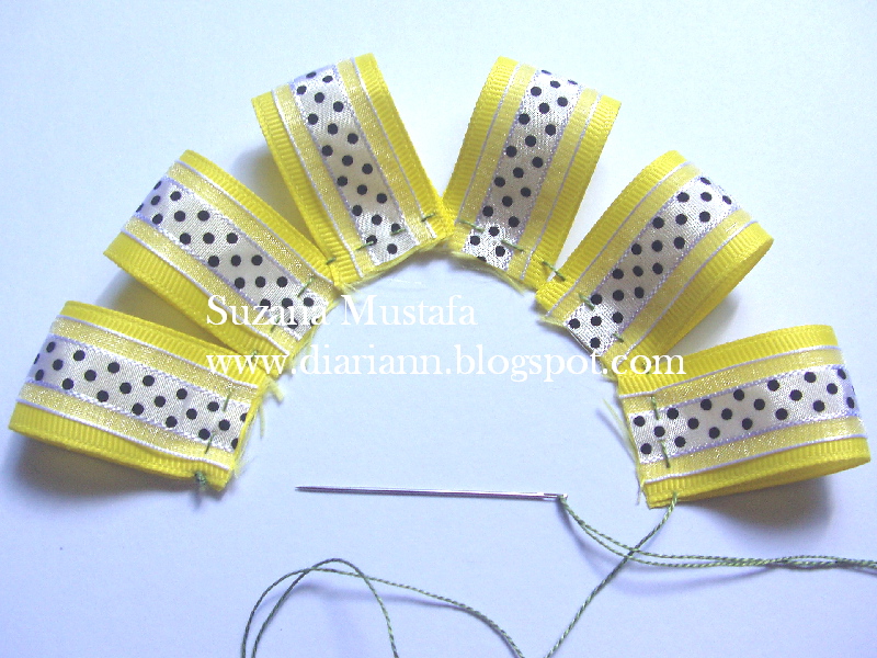 Suzana Mustafa: RIBBON BOOKMARKS