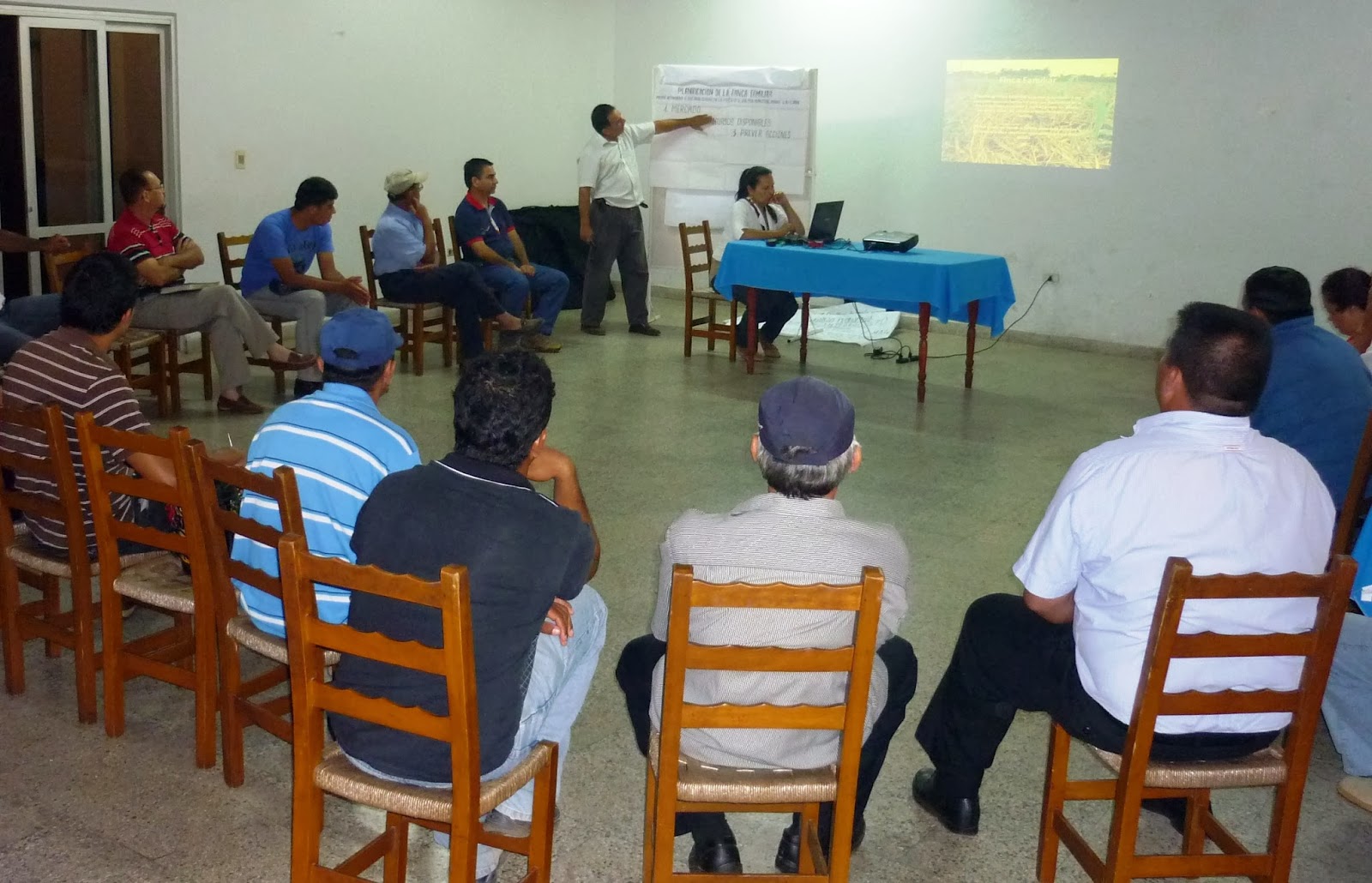 Capacitación sobre Granjas Productivas Integrales (GPI)