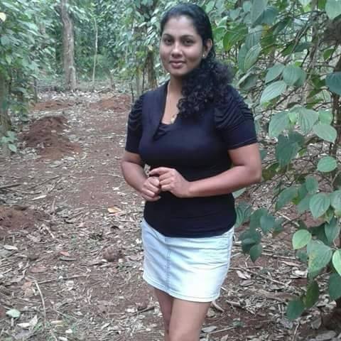 sri lankan hot model: gampaha kello