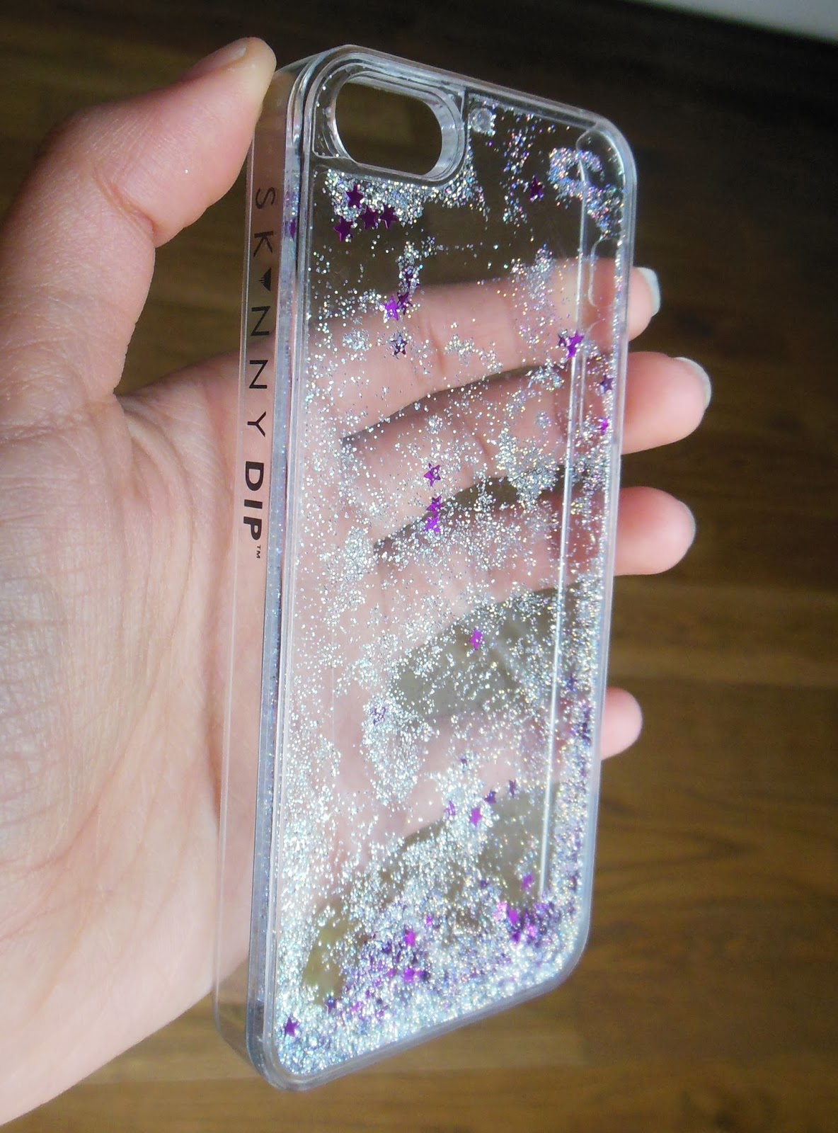 Fabuleuse Beauty: Liquid Glitter Phone Case
