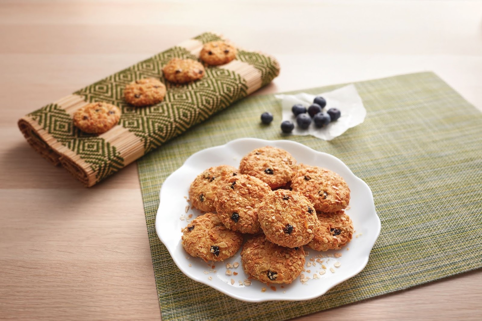 Resepi Biskut Raya Campuran Bijirin Beri Biru