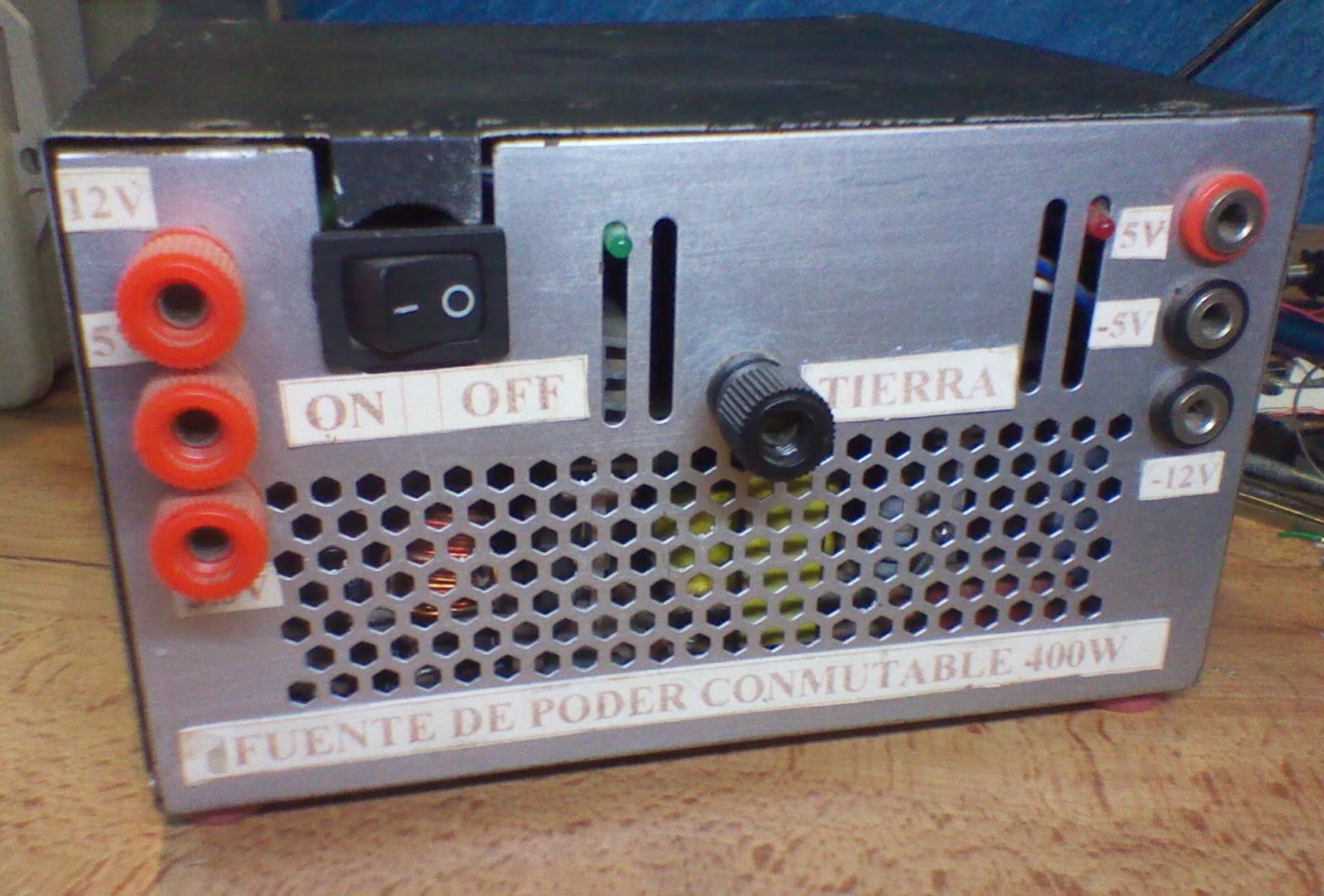 Proyectos de electrónica caseros: Mis fuentes de poder: lineales ...