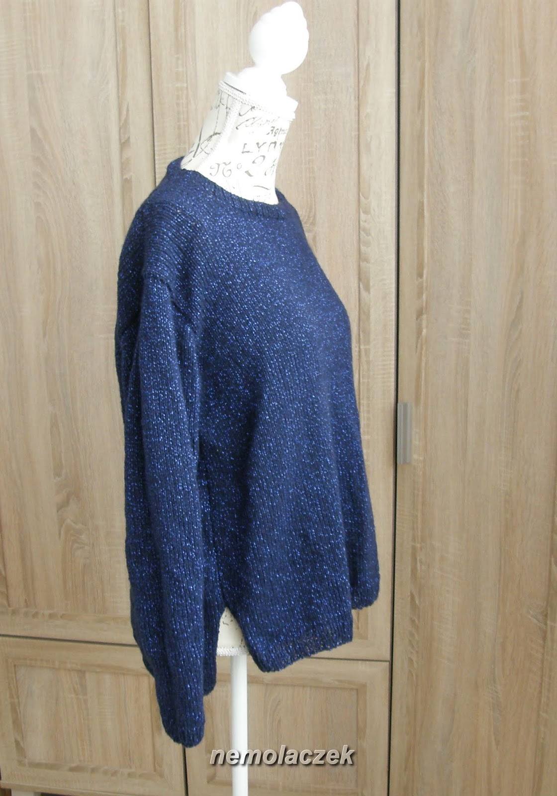 nemolaczek: Błyszczący sweterek