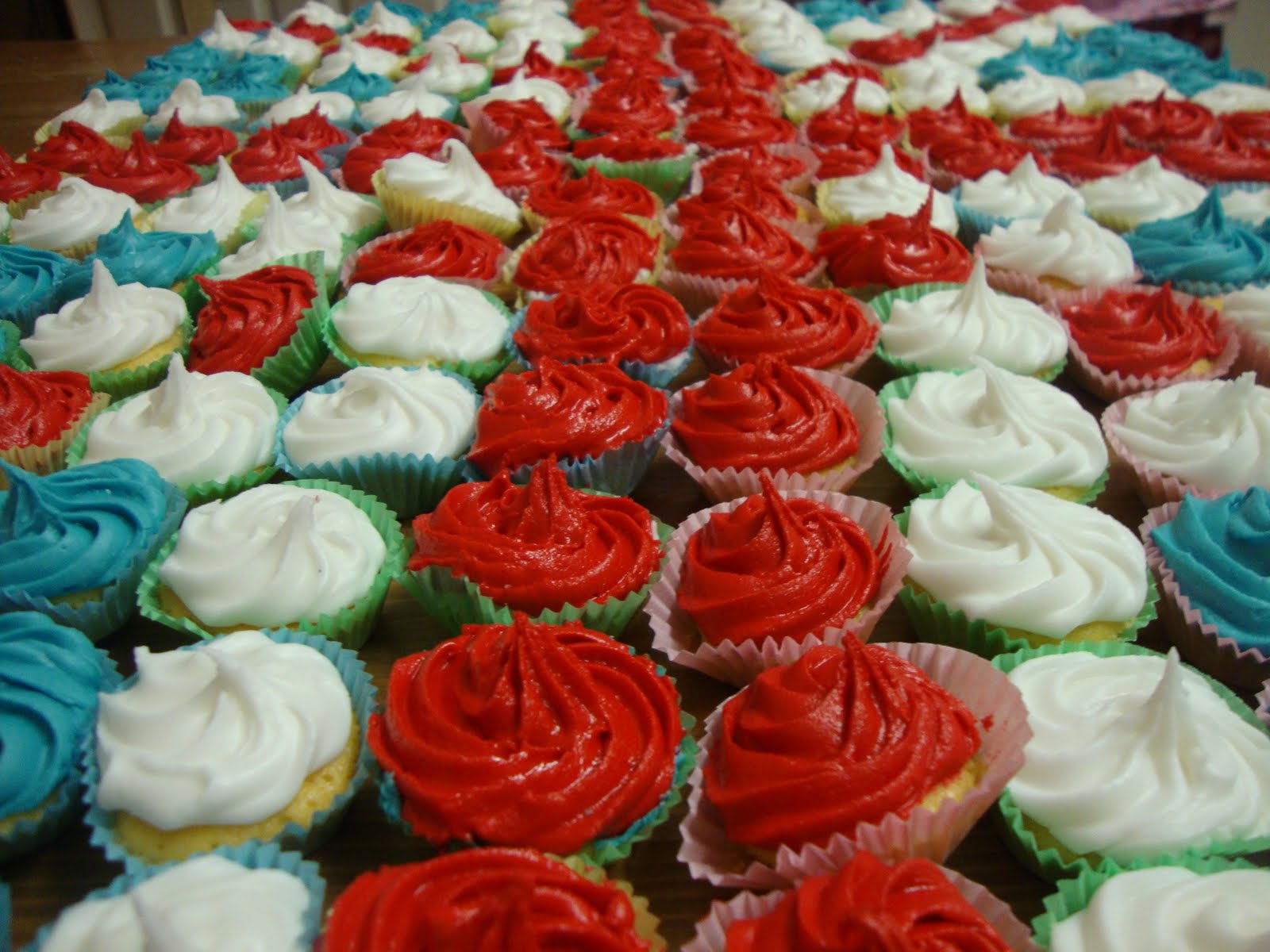 Custom Cake Art: Union Jack Cup Cakes, For the Royal Wedding Buffet