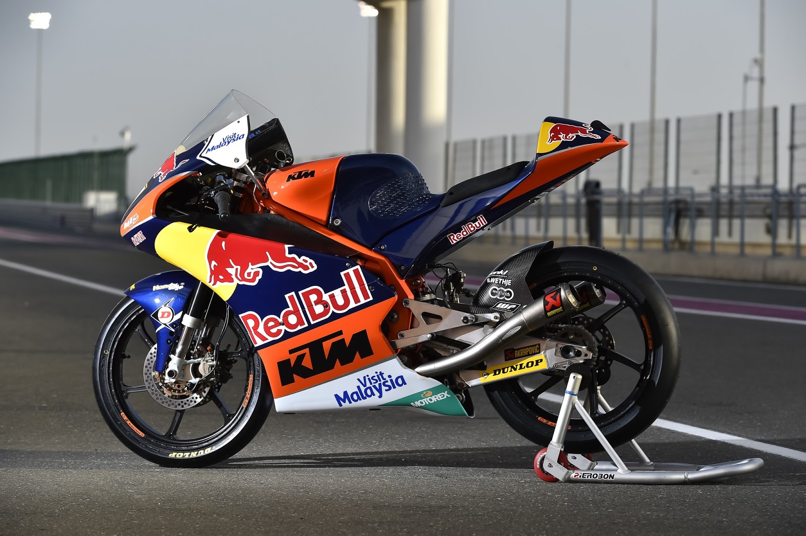 Racing Cafè: KTM RC 250 Team Red Bull KTM Ajo 2015