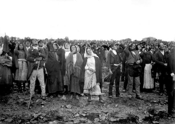 What is the Miracle of the Sun of Fatima - Explained in 5 Min ...