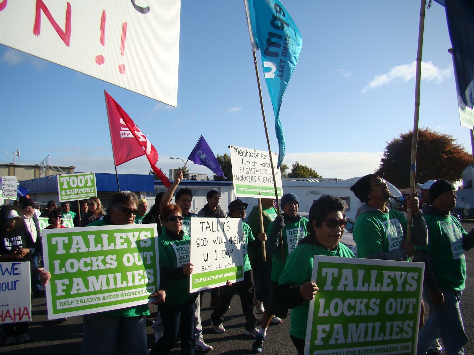 Kaimahi Kaha: May 2012