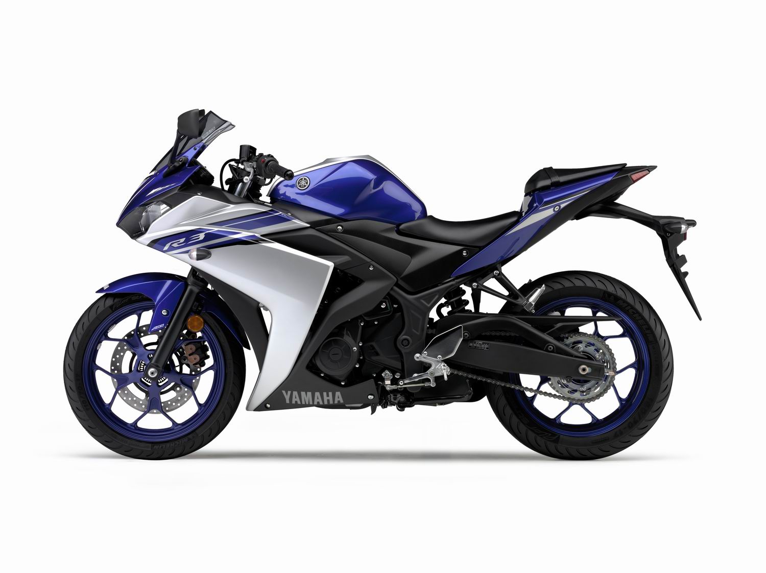 2016年YAMAHA YZF-R3 新色發表