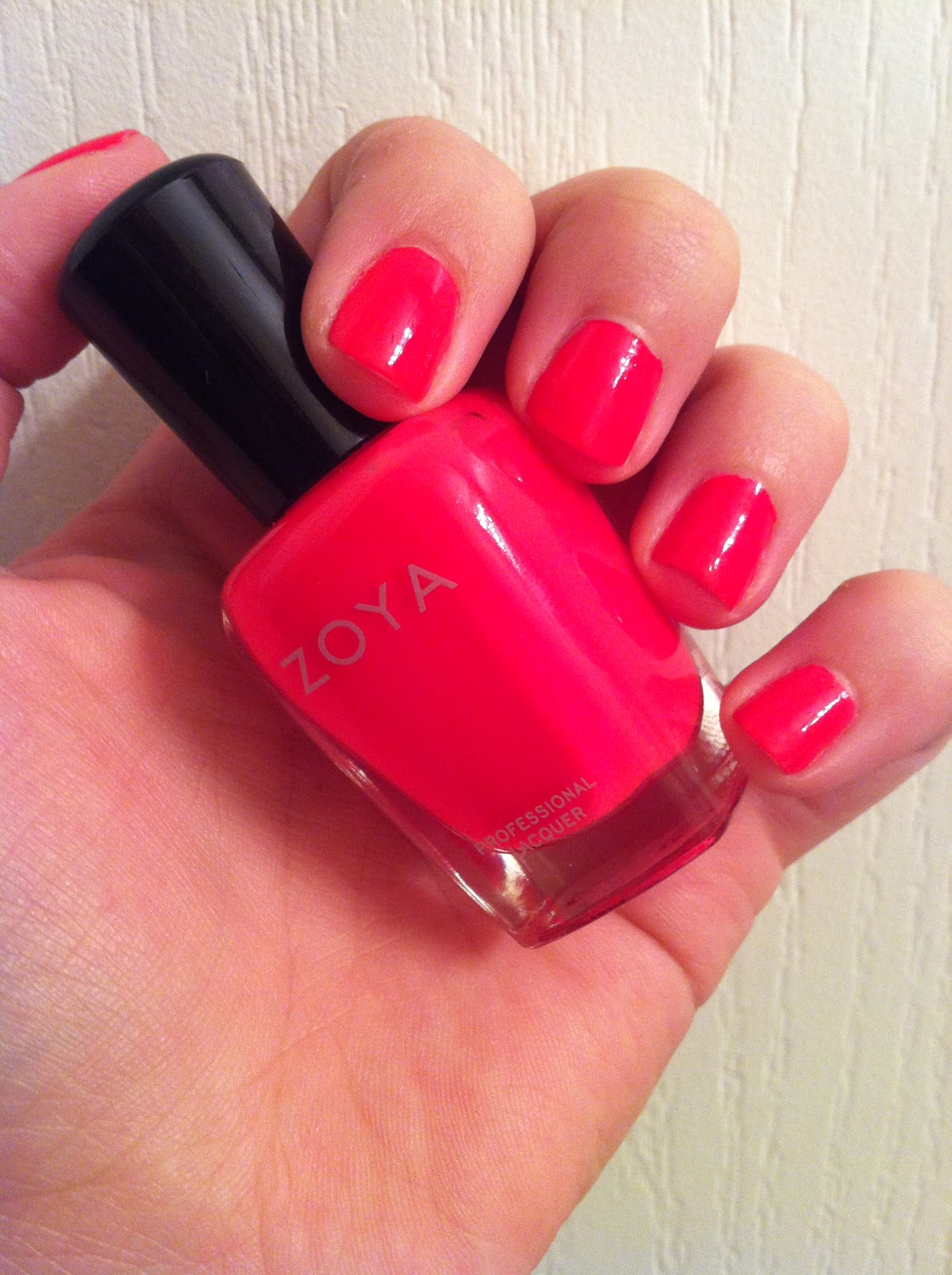 Lone Star Lifestyle: Nail of the Day: Zoya Ali