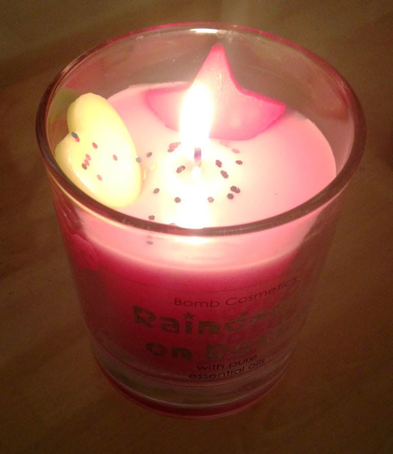 BeautySwot: Bomb Cosmetics Candles - Raindrops on Roses & Scones & Cream