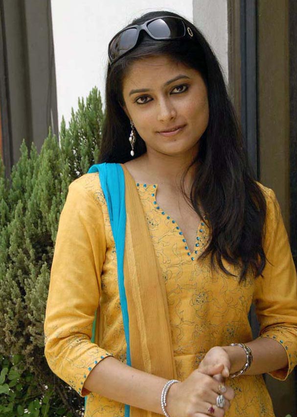 Taste of The Music: Akanksha Singh is Beautiful indian Actress