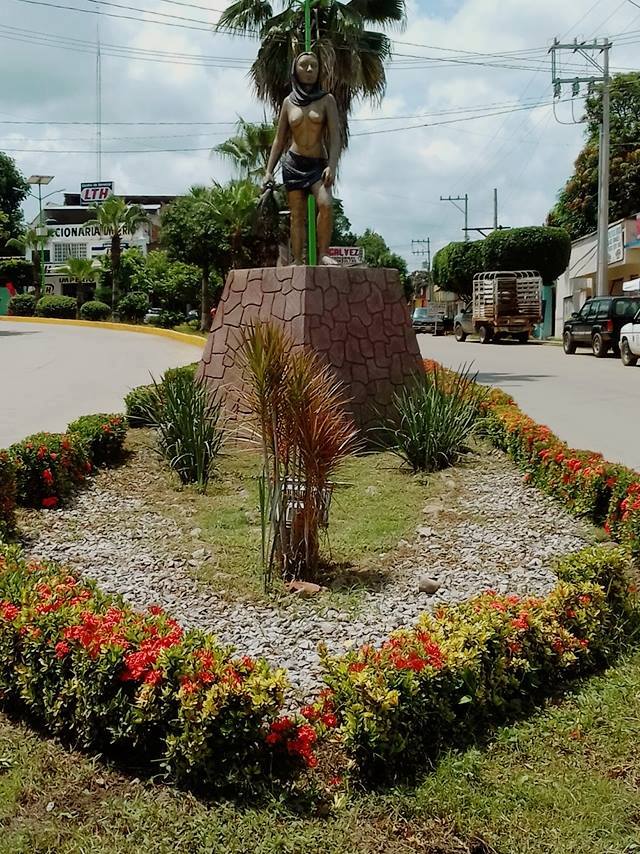 Monumento a Arcelia "La Bella Morena Novia Del Sol" ~ Tierra Caliente ...