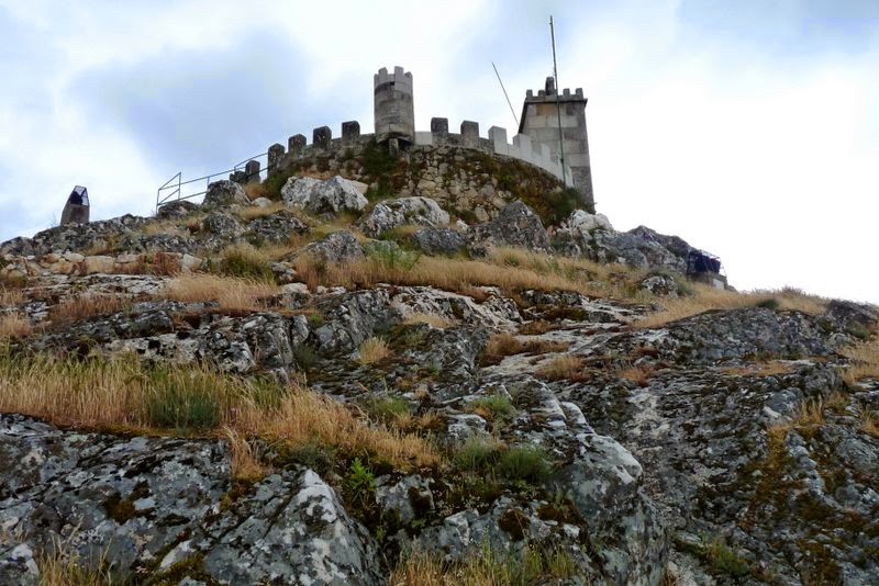 PINTURAS EM PENICHE: Passando por Folgosinho