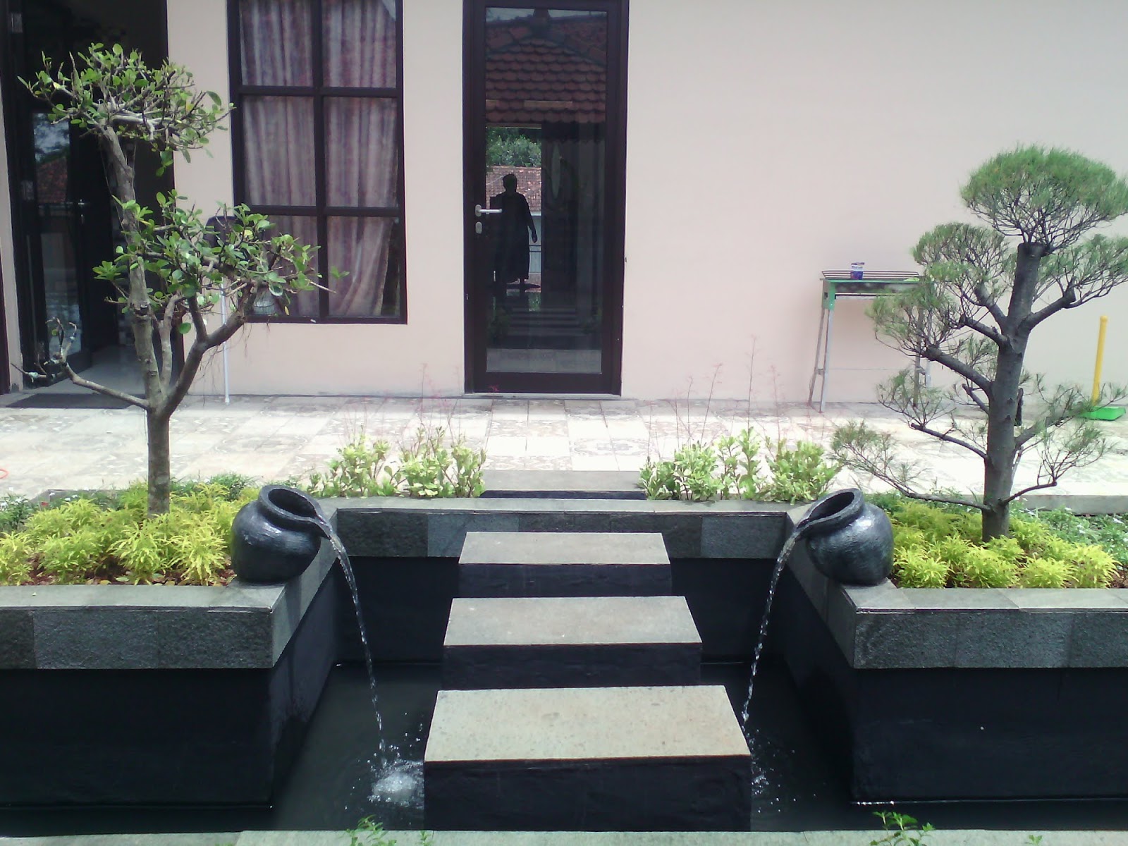 TUKANG TAMAN CIBUBUR