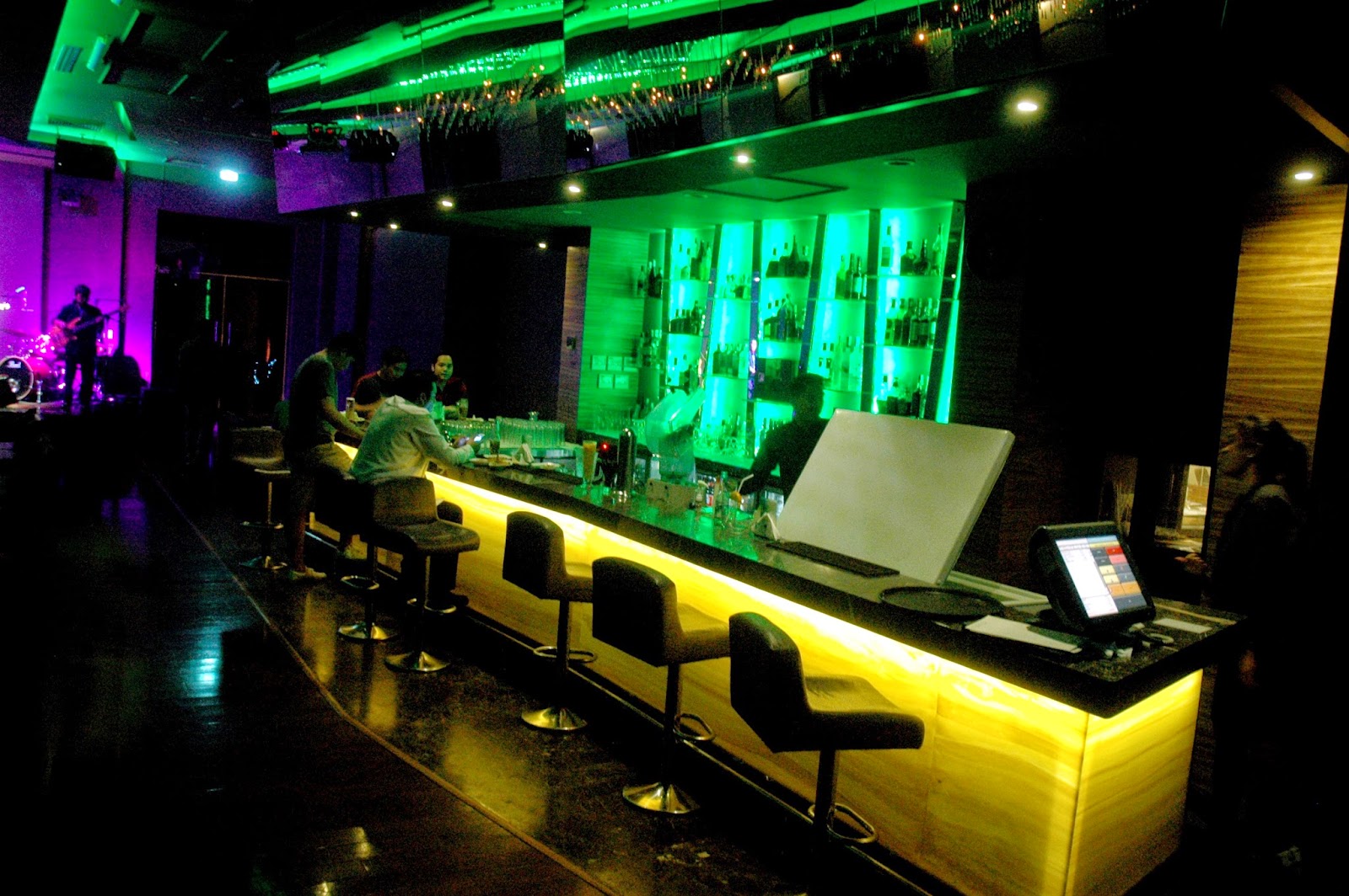 DUDE FOR FOOD: Upping the Ante Up North at Widus Hotel & Casino