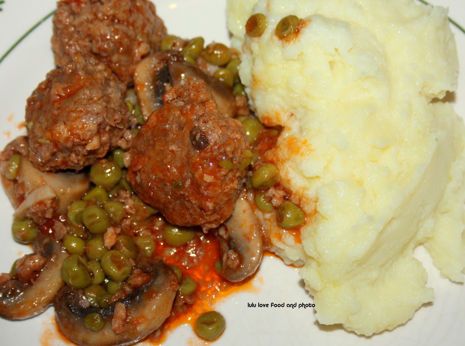 lulu love food and photo: Qofte me perime. Nje tjeter menyre super easy ...