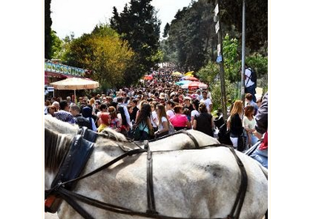 ΒΟΥΡΒΟΥΛΑΚΙΑΖΟΥΝ ΟΙ ΚΡΥΠΤΟΧΡΙΣΤΙΑΝΟΙ ΣΤΗΝ ΤΟΥΡΚΙΑ: 150.000 "ΤΟΥΡΚΑΛΑΔΕΣ ...
