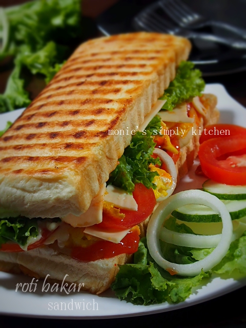 Roti Bakar Abang-abang versi Sandwich - Monic's Simply Kitchen