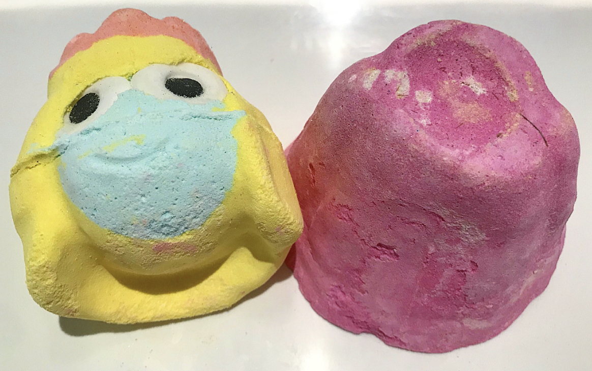 All Things Lush UK: Princess Bomb Bomb Bath Bomb