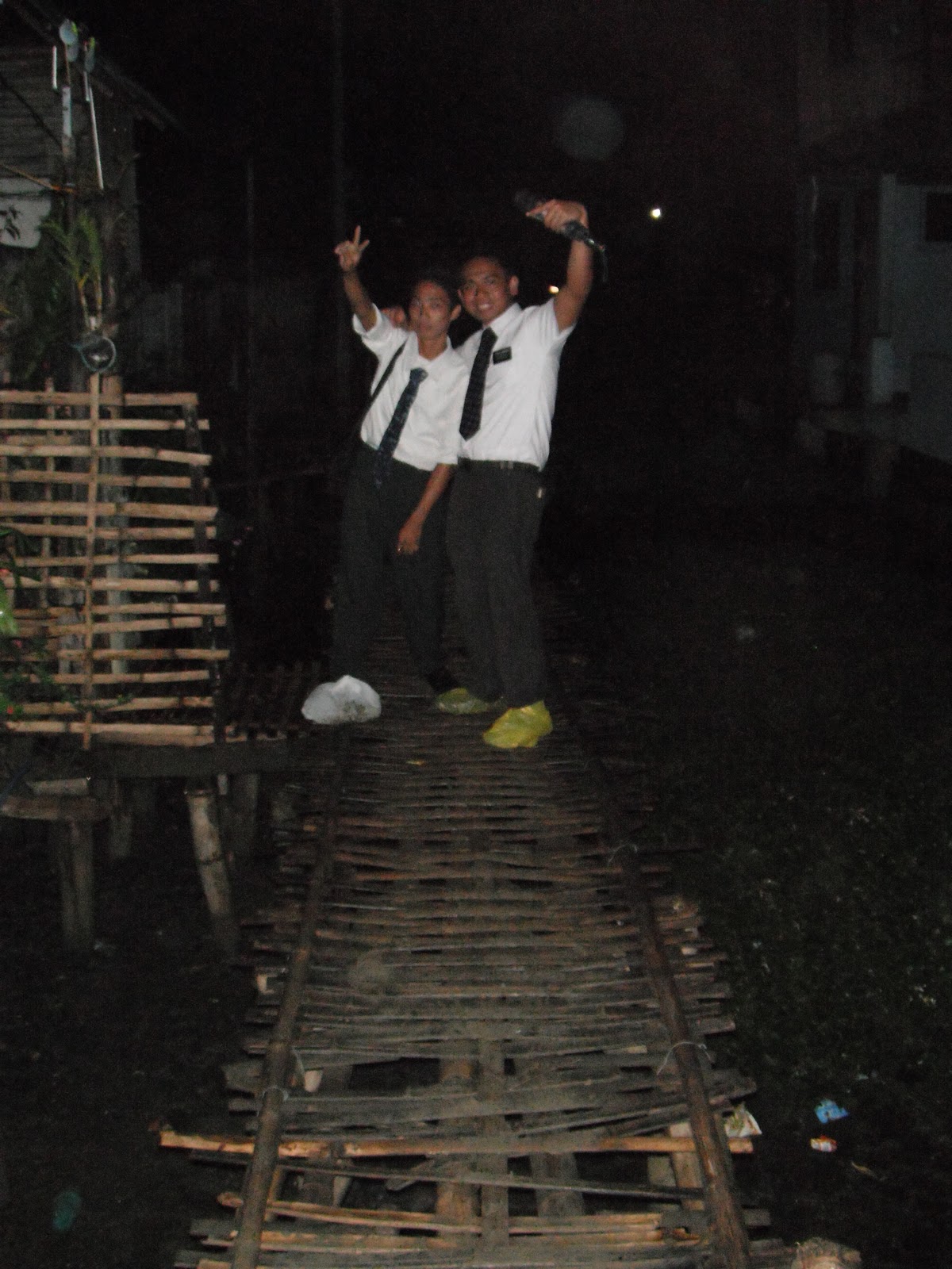 Elder Samuel Pettit Goes to the Philippines: Some new photos of Iloilo