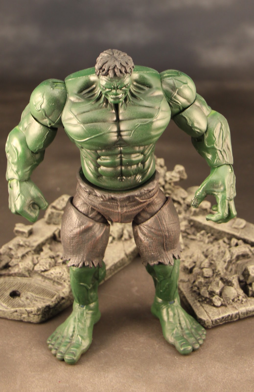 packratstudios: Avengers HULK !!! Build a Figure / True scale!