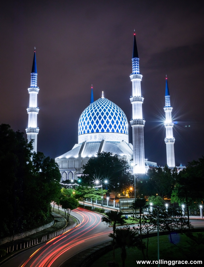 10 Most Beautiful Mosques in Malaysia / Rolling Grace
