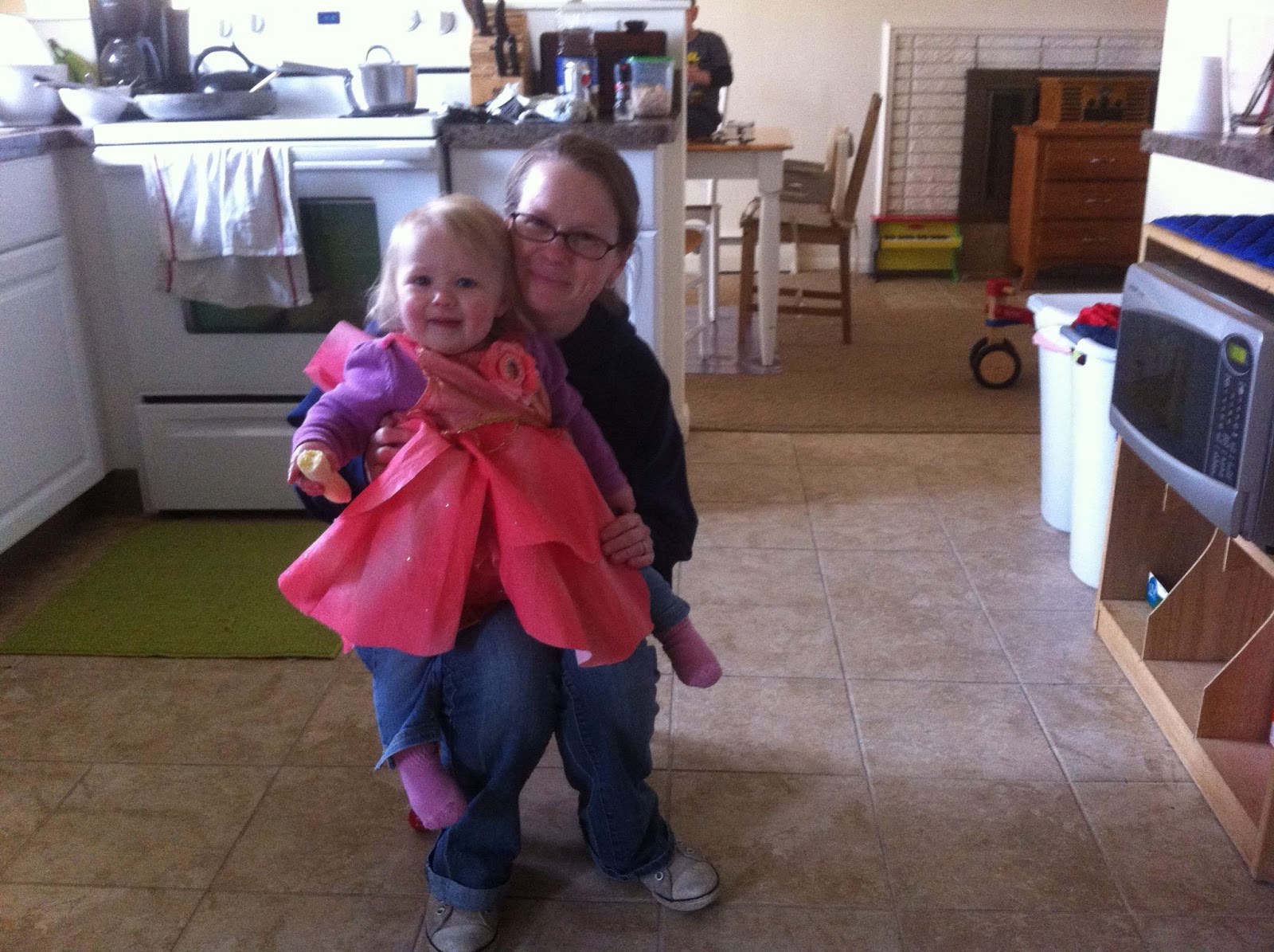 Awkward Mom: Awkward Mom vs. Baby Holding