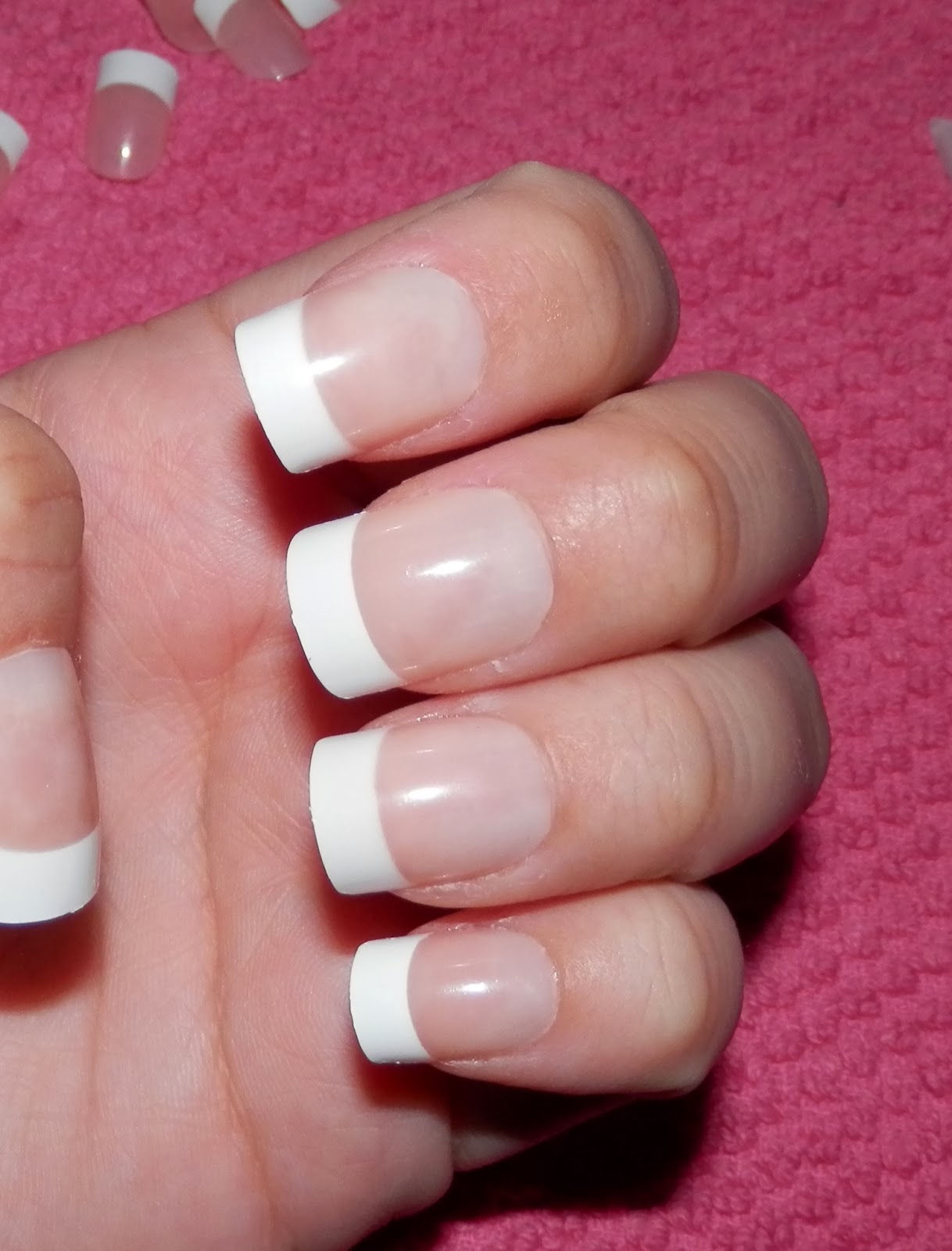 Recenzia: Umelé nalepovacie nechty - TheDaniellaBlog| ♥ Beauty ♥ ...
