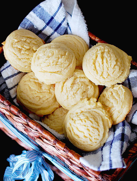Amish sugar cookies - Eva Bakes