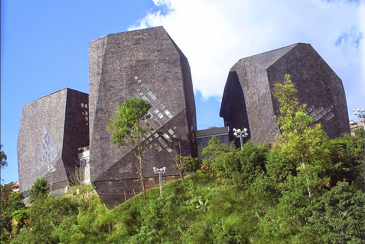 The Art of John Bittinger Klomp: Biblioteca España: An example of ...