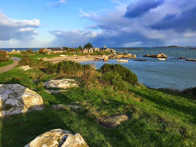VOILE et REGATE, Karibario & ses amis, A 40, Sun Odyssée 40, Chausey ...