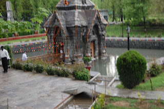 Dr.Ravishankar's blog: Pandrethan Shiva Temple, Srinagar, J & K ...
