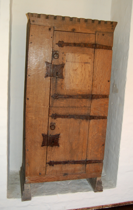 St. Thomas guild - medieval woodworking, furniture and other crafts ...