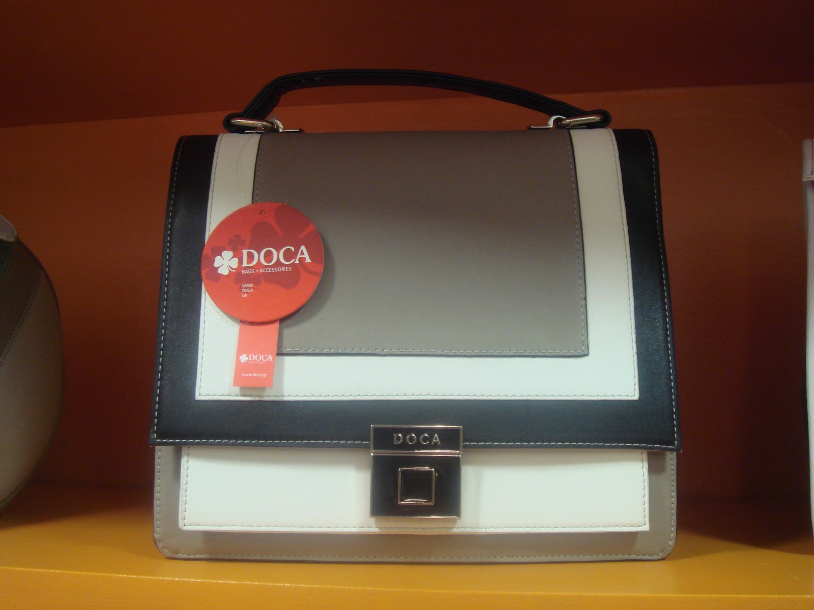 Si...mona!!: Doca, triunfando en Europa y ahora en Si...mona!!