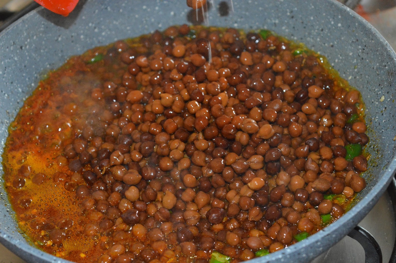 exotic-n-easy cooking: Sukhe Channe (Dry Channa)