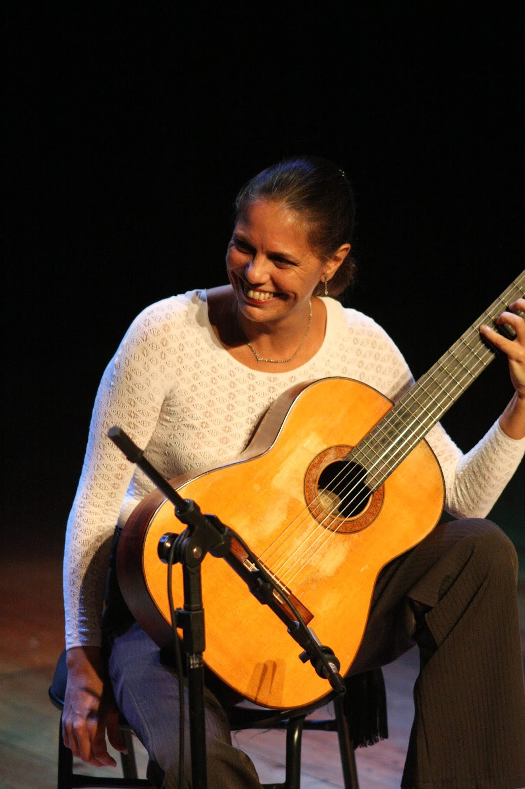 08/09/2018 - X Sarau da AV-Rio com Maria Haro - Centro da Música ...