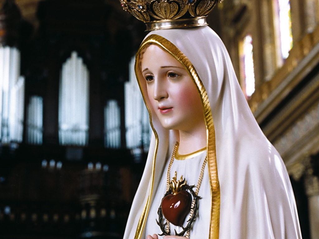 Tras sus huellas: Hoy 13 de mayo, día de la Virgen de Fátima.