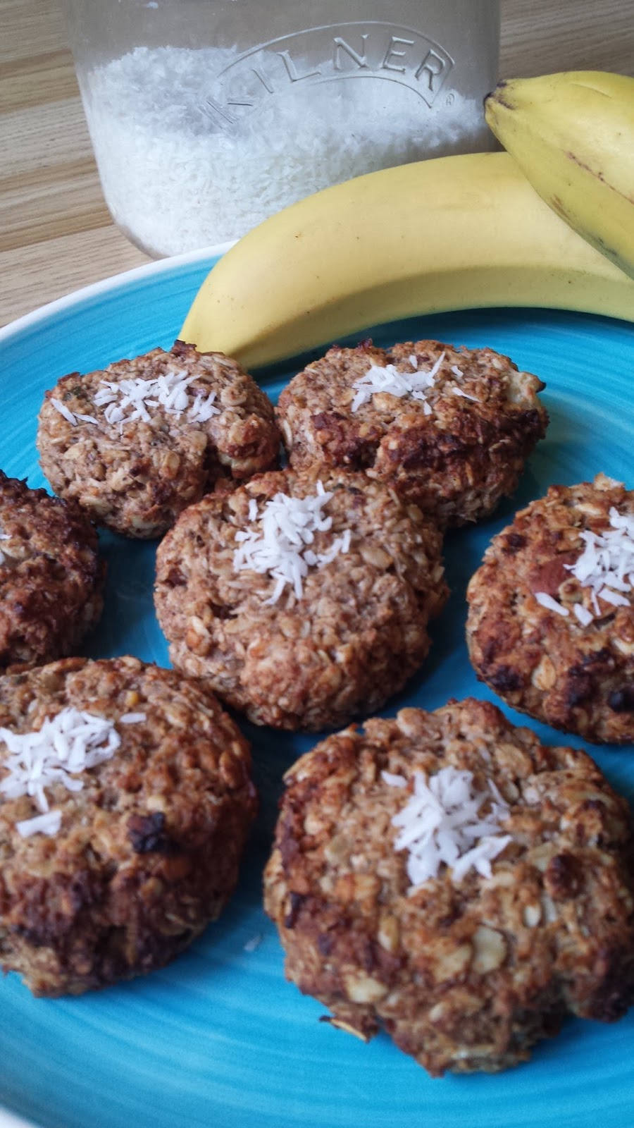 Coco di bella: Banana coconut burgers