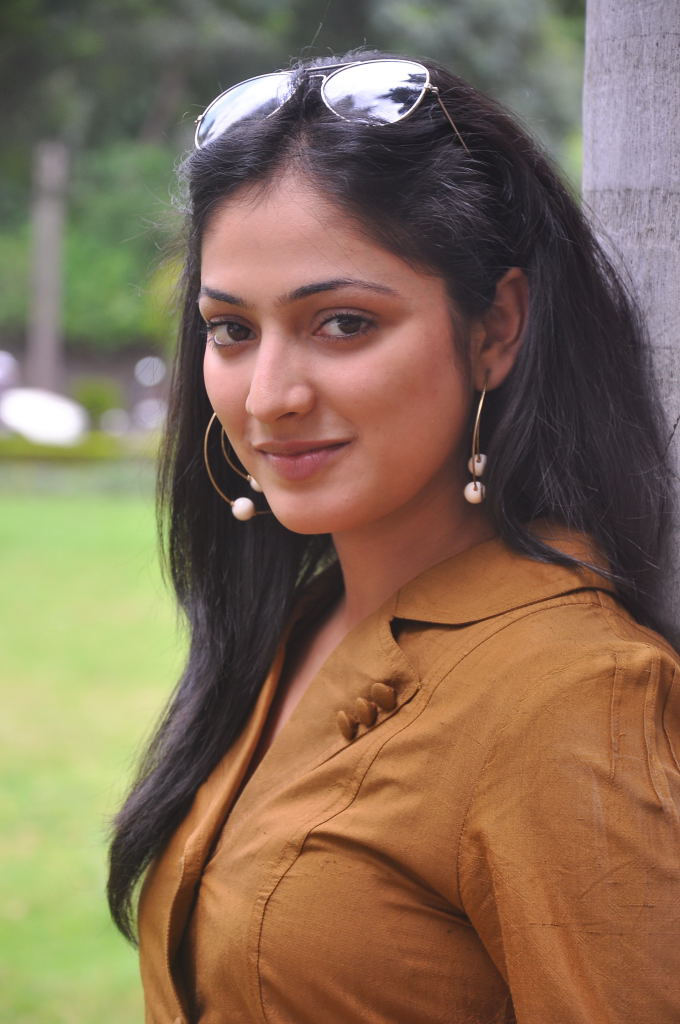 Hari Priya Beautiful Photos at Abbai Class Ammayi Mass Success Meet ...