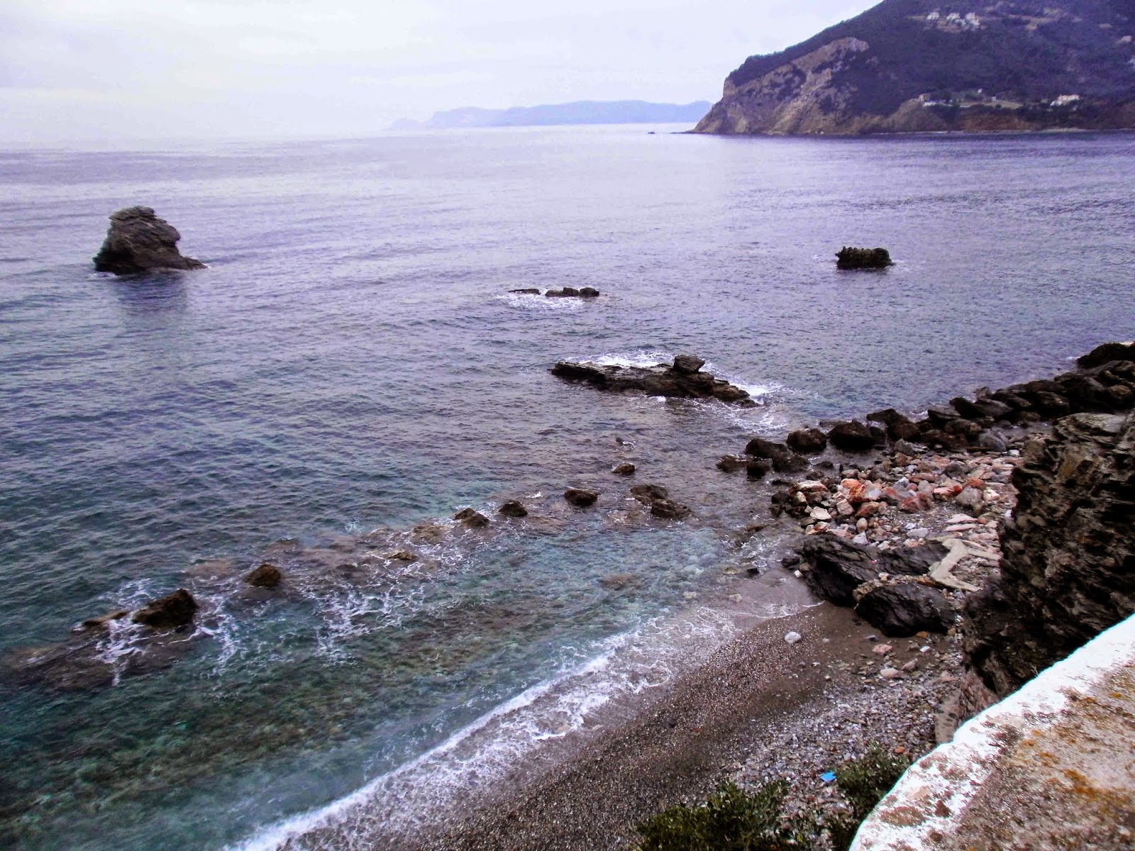Έμπνευση και Δημιουργία: Δεκέμβρης στη Σκόπελο...