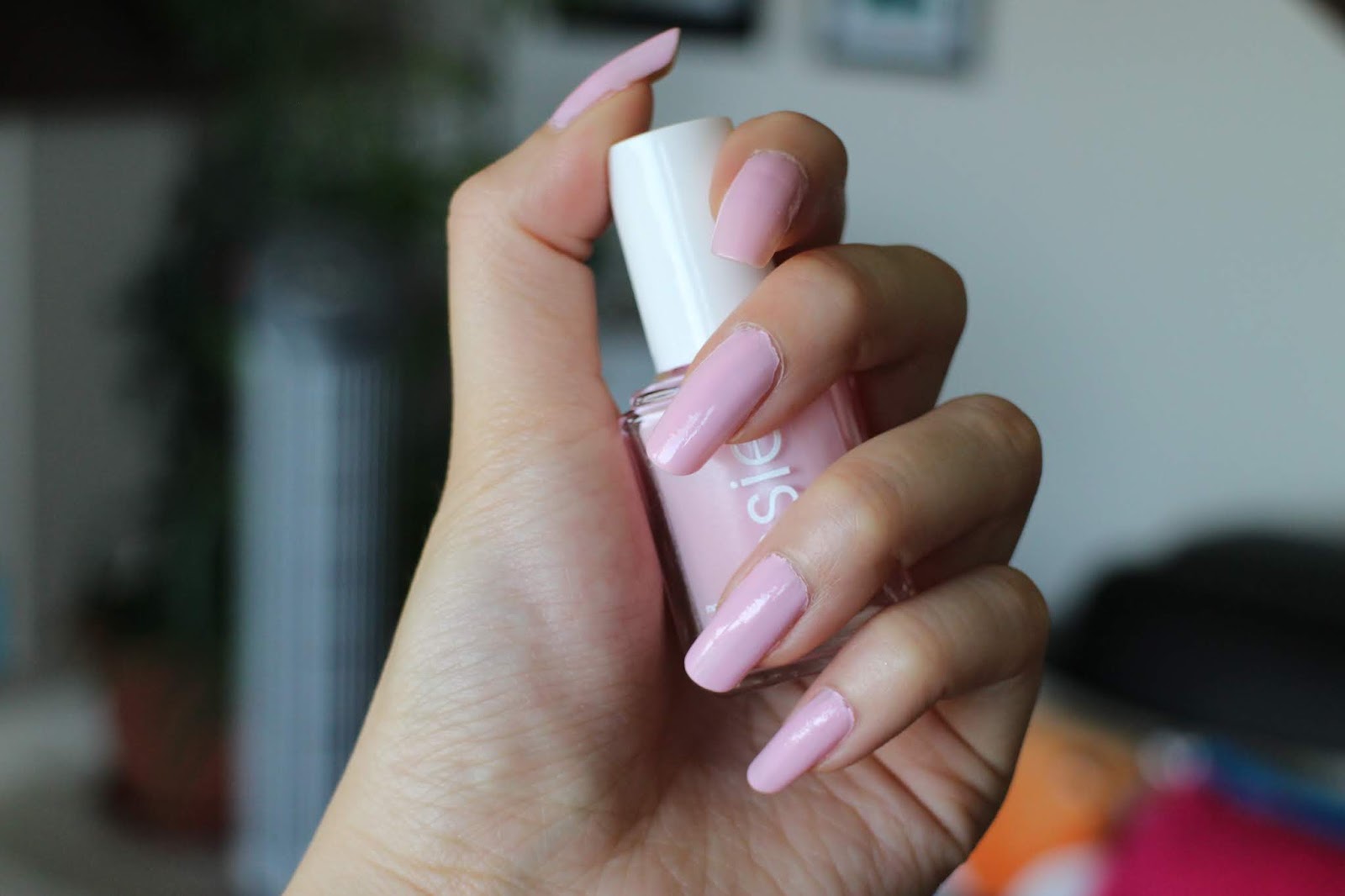 Nails of the Week - Essie's Minimalistic Review and Swatch - A Blog by ...