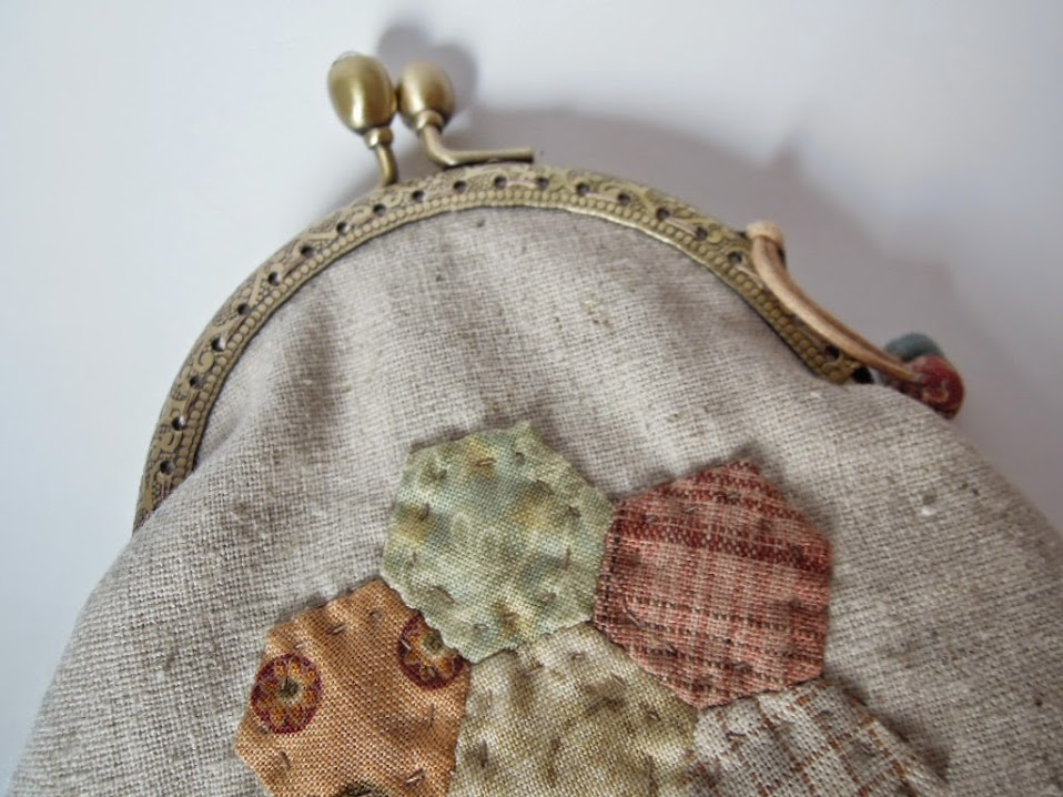 Patchwork, quilting y costura creativa: Monedero con boquilla y Flor de Patchwork