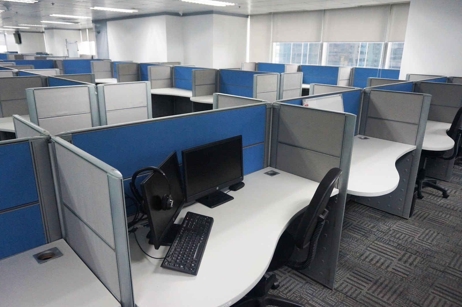 Business Lease Space For Rental Office: Call Center Seats