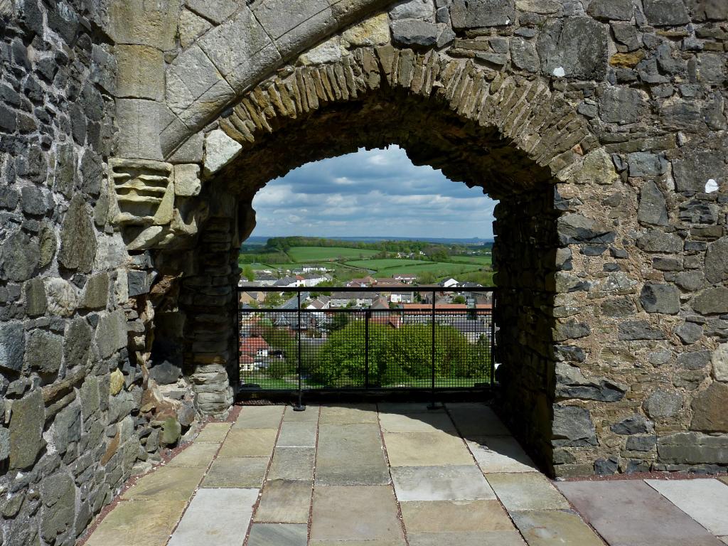 Scotland 2013: 17 May 2013 - Ayr, Dundonald and Dean Castles