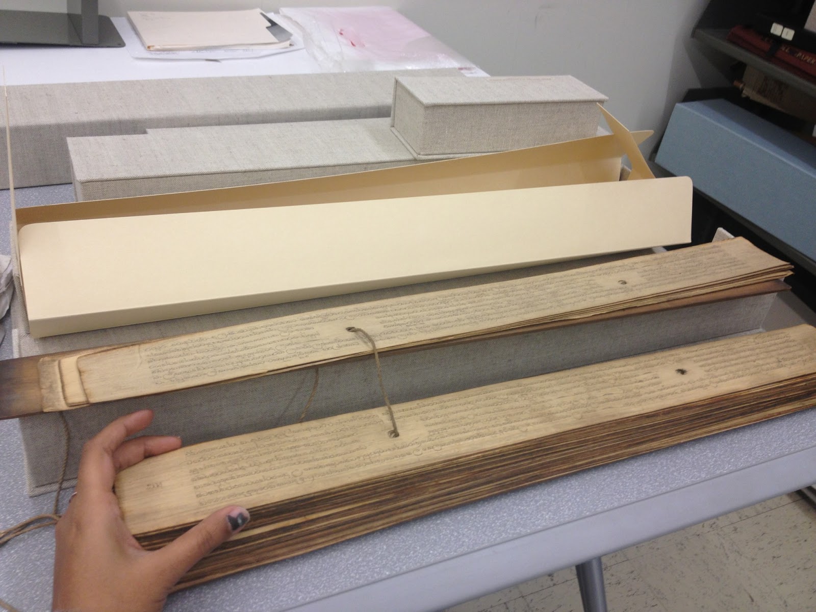 RADHA • PANDEY: Historical book Structures: The Wax Tablet and Palm Leaf binding