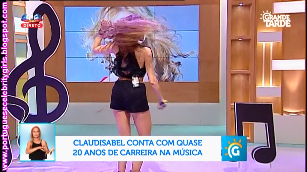Claudisabel mostra tudo (decote e mini-saia) - Boas.pt - Celebridades e ...