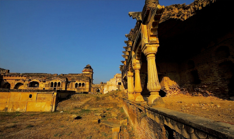 Different Dude: 35 Best Places to Visit in Madhya Pradesh