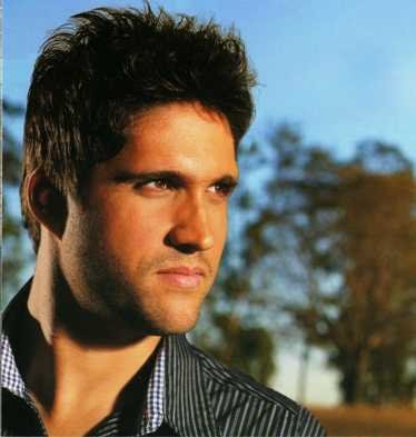 Fã Clube Oficial Victor & Leo - Ao Vivo e em Cores: ♦ Leo Chaves