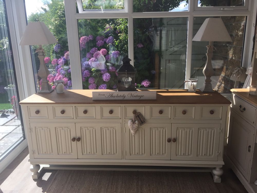 Eye For Design: Linenfold Paneling: A Classic Design Is Becoming Trendy ...