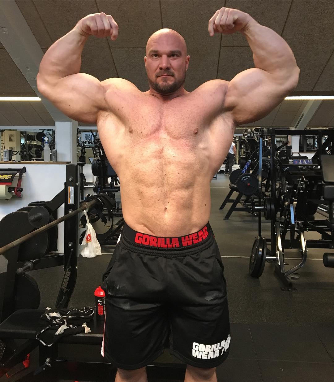 Muscle Lover: Danish giant bodybuilder Kristoffer Berner